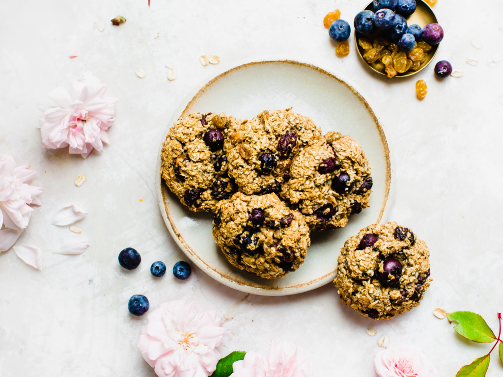 Hearty and Healthy Blueberry Breakfast Cookies - California Giant Berry ...