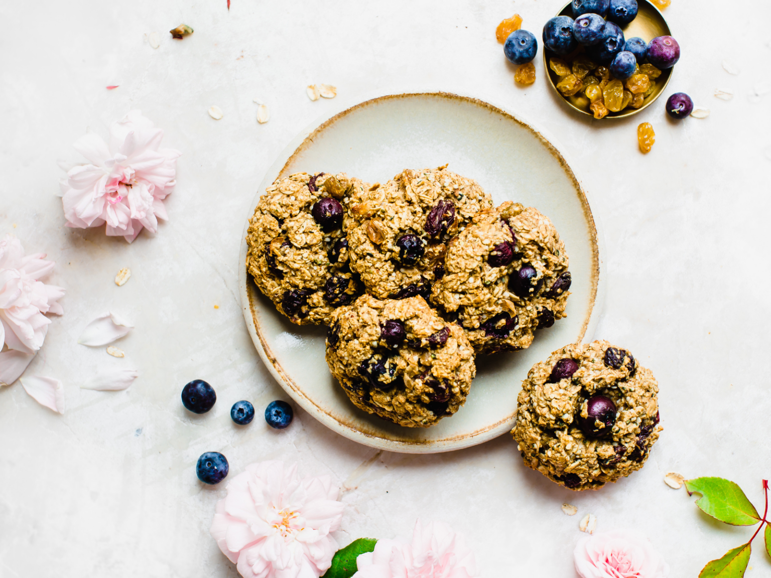 Hearty and Healthy Blueberry Breakfast Cookies - California Giant Berry ...